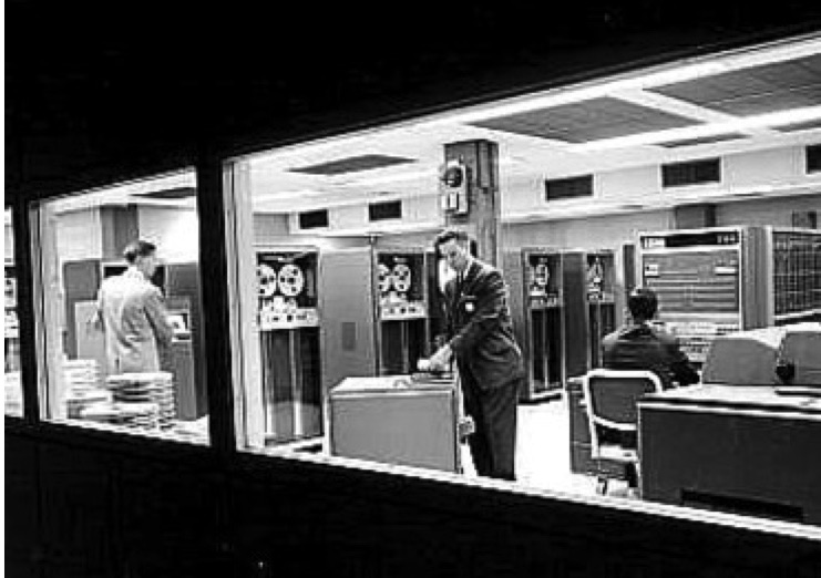 History (1958): IBM 709 - StorageNewsletter
