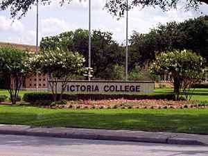 Dell Server and Storage for Texas Victoria College - StorageNewsletter
